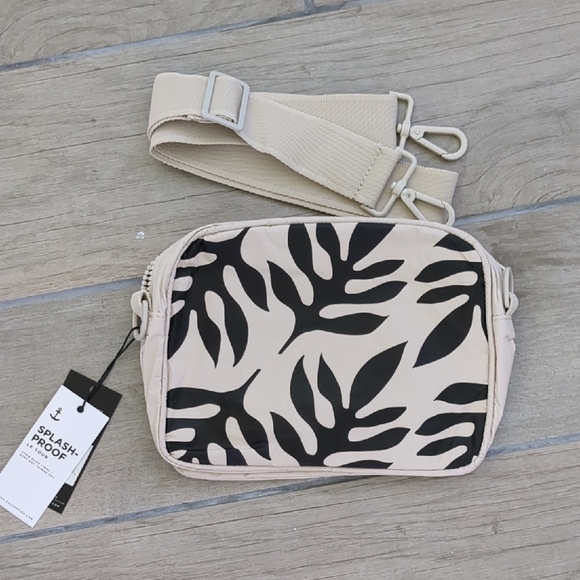 ALOHA Collection | Bags | Beige And Black Crossbody Bag | Poshmark